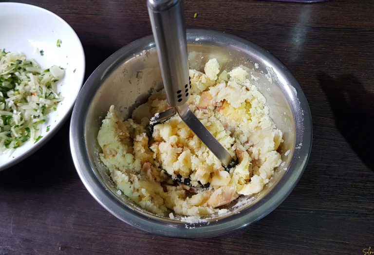 Alo Chatni – Salma's Recipes – Step by Step Recipes