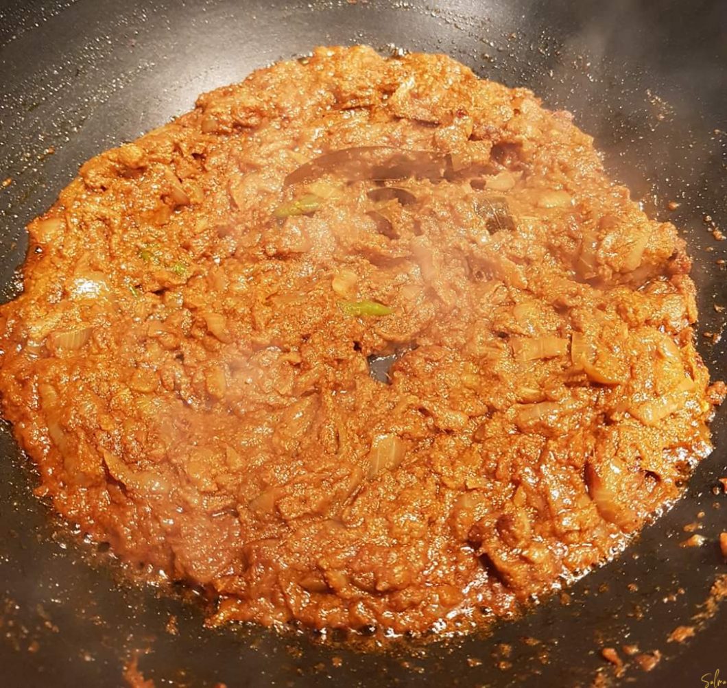 Chicken Bhuna – Salma's Recipes – Step by Step Recipes